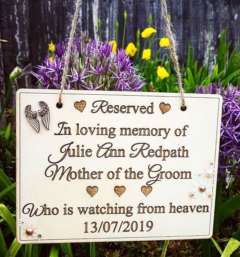 20cm x 15cm Reserved/In Loving Memory Wedding Sign – The Little Red Hut